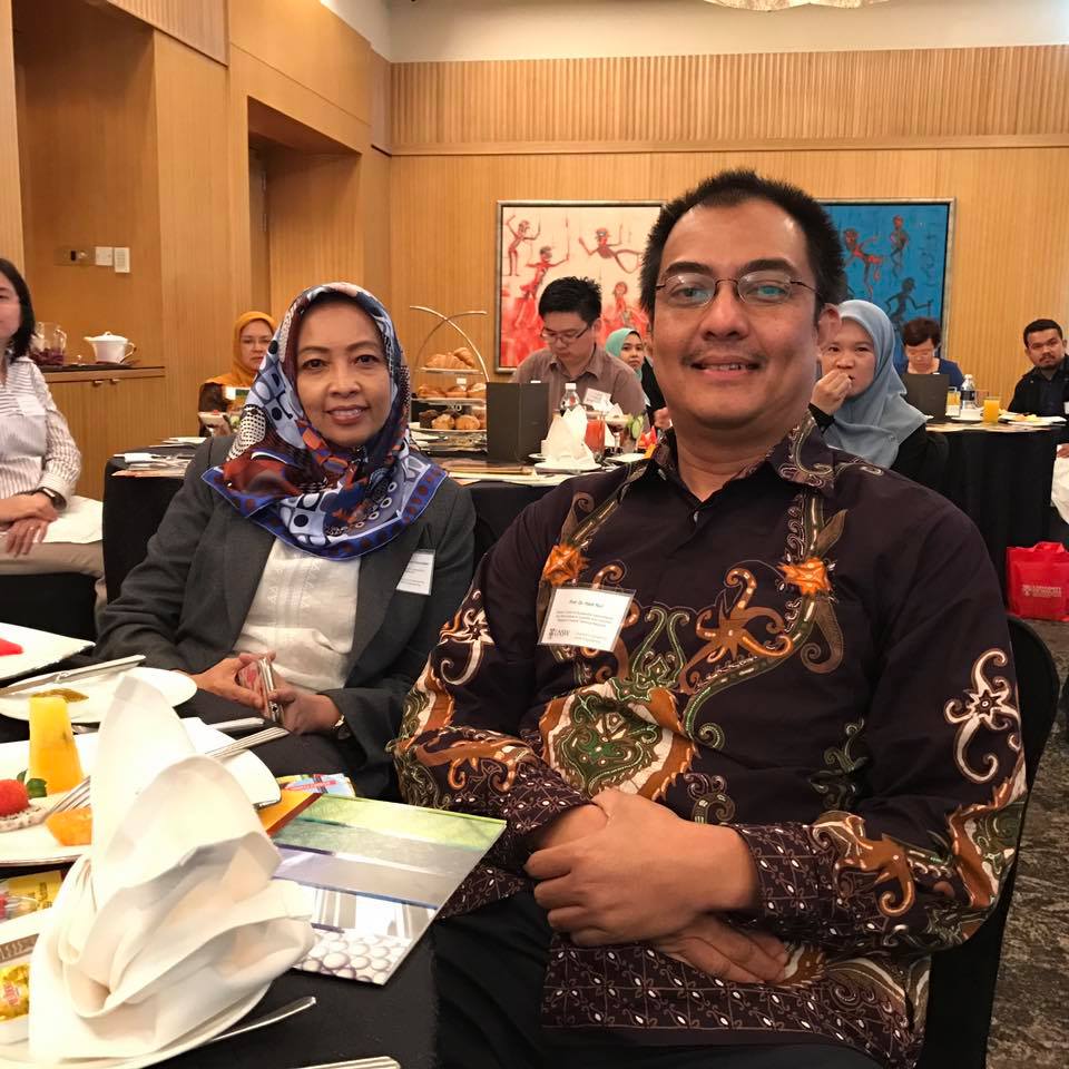 Hadi Nur - Born in 1969. Online since 1999. - Dari mahasiswa sampai ...