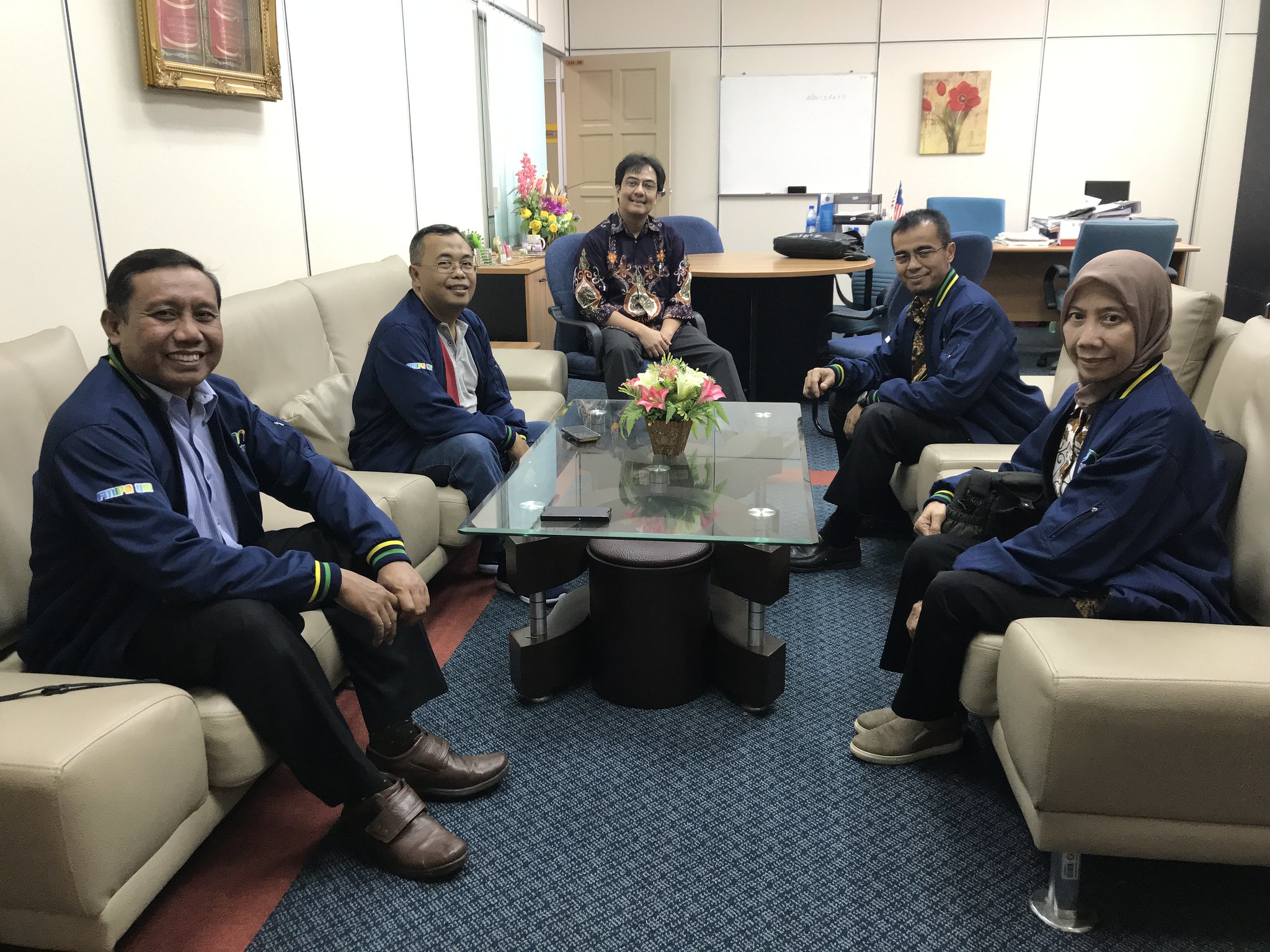 Hadi Nur - Born in 1969. Online since 1999. - Lawatan delegasi ...